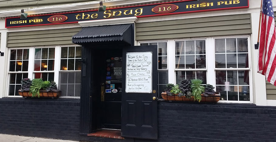 The Snug Irish Pub with food and live music in Hingham Square